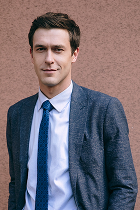 український актор театру та кіно